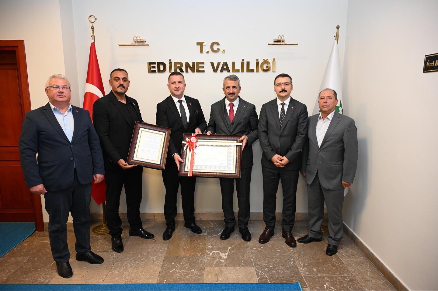 Lalapaşa'dan Vali Sezer'e 'Fahri Hemşehrilik' | Edirne Ahval Gazetesi